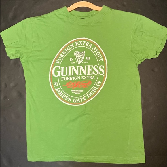Guinness | Shirts | Guinness Beer Logo Tshirt Mens Small Official ...